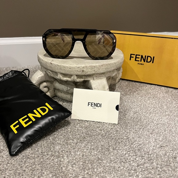 Fendi | Accessories | Fendi Evolution Squared Pilot Sunglasses In Havana Brown Barely Used ...